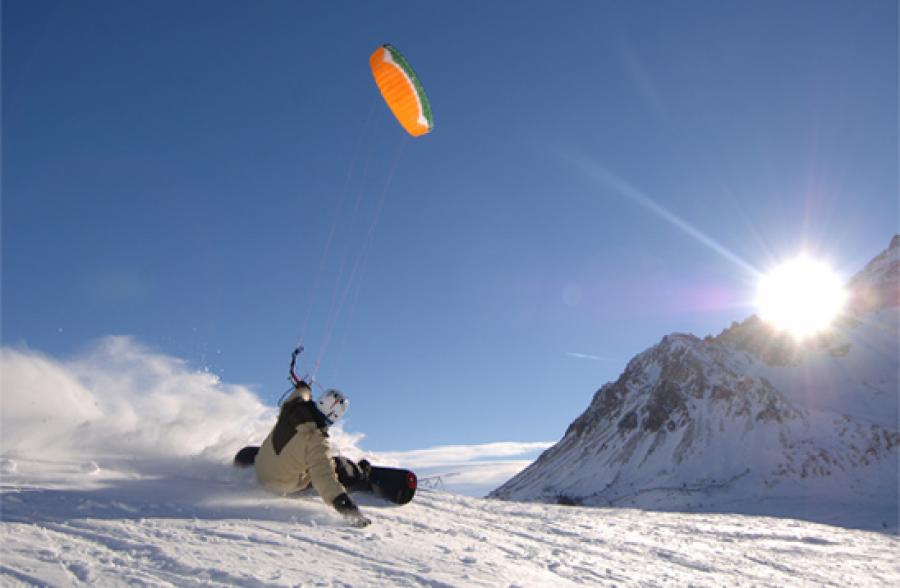 Snow Kite Boarding Fotoğrafları